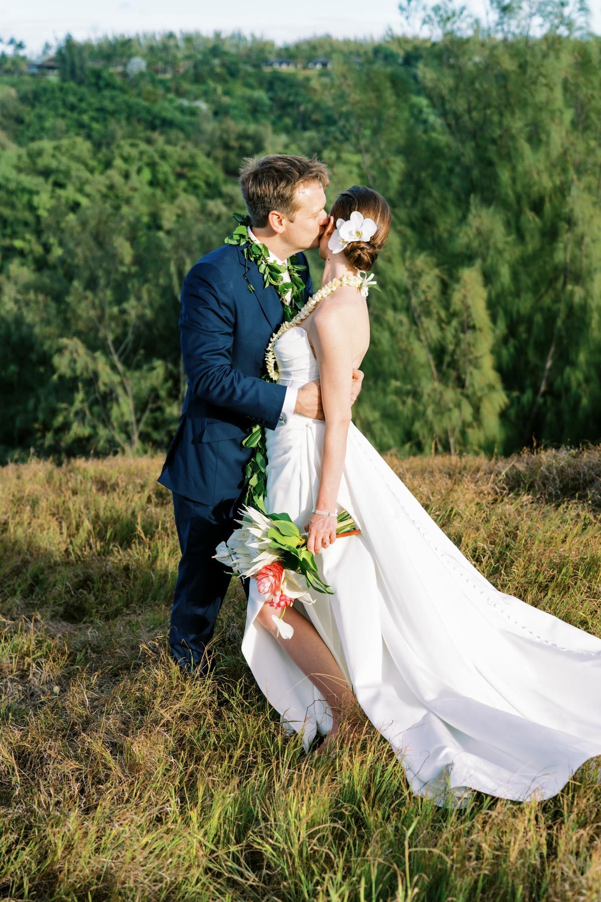Nicole and Lee's Stunning Na Aina Kai Wedding on Kauai - Megan Moura ...